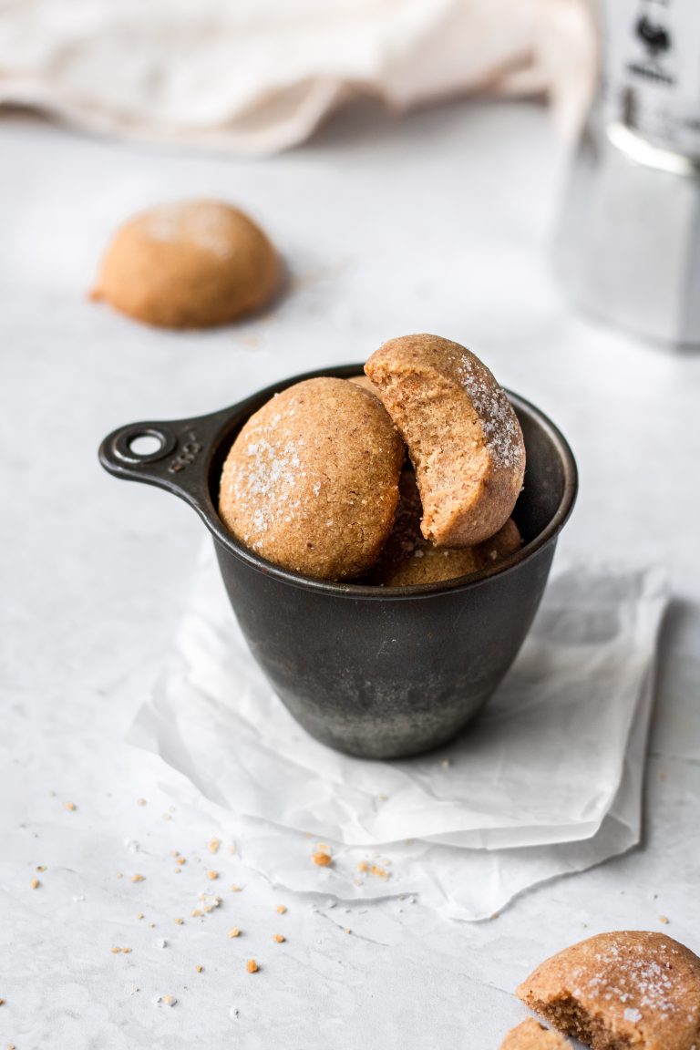 Brown Butter Shortbread Cookies - Mia's Kitchen Counter